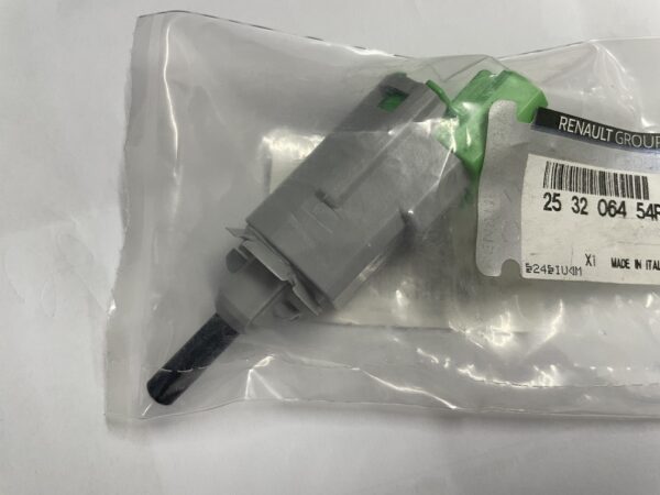 Genuine RENAULT Brake Light Switch - United Motor Trading Pte Ltd