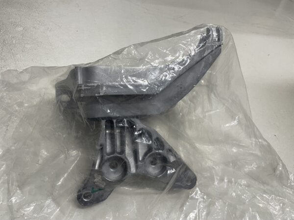 GENUINE ENGINE MOUNTING - United Motor Trading Pte Ltd